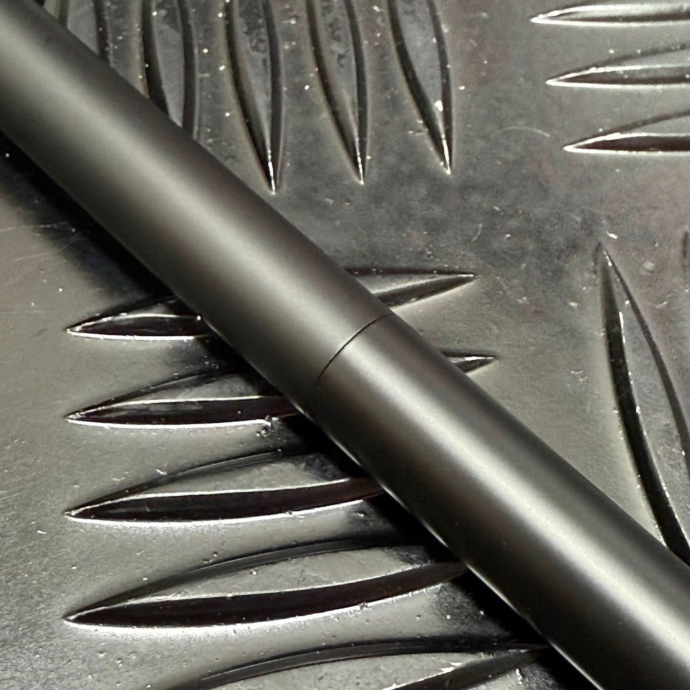 BLACK Weighted Spinner Pen with 4 refills — Kaiko Fidgets Australia Pty Ltd