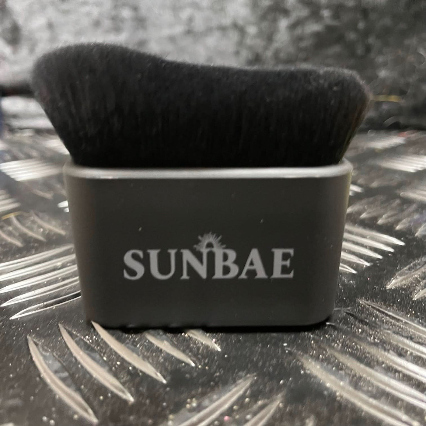 'NO TOUCH' Sunbae Sensory & Sunscreen / Cream Application Brush — Kaiko ...