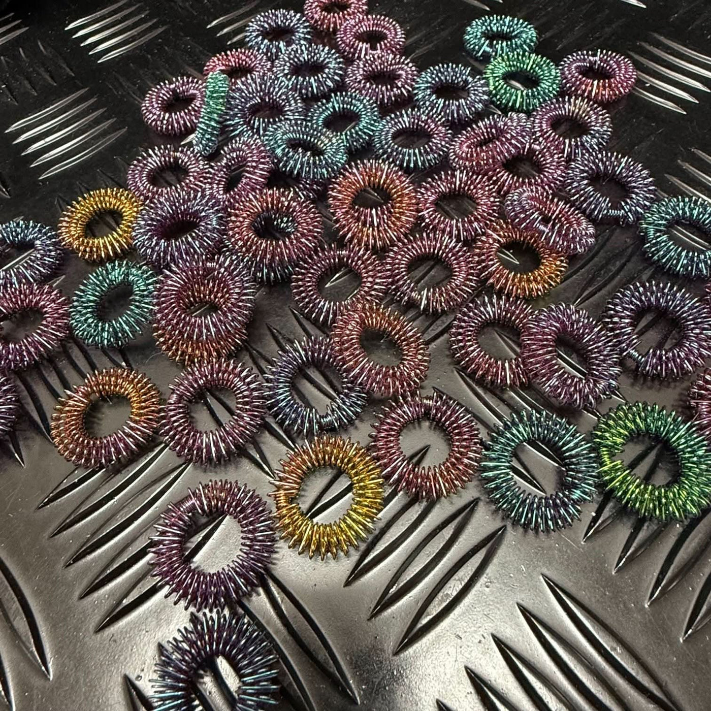 OIL SLICK STANDARD Finger Spikey by Kaiko - World Exclusive — Kaiko ...