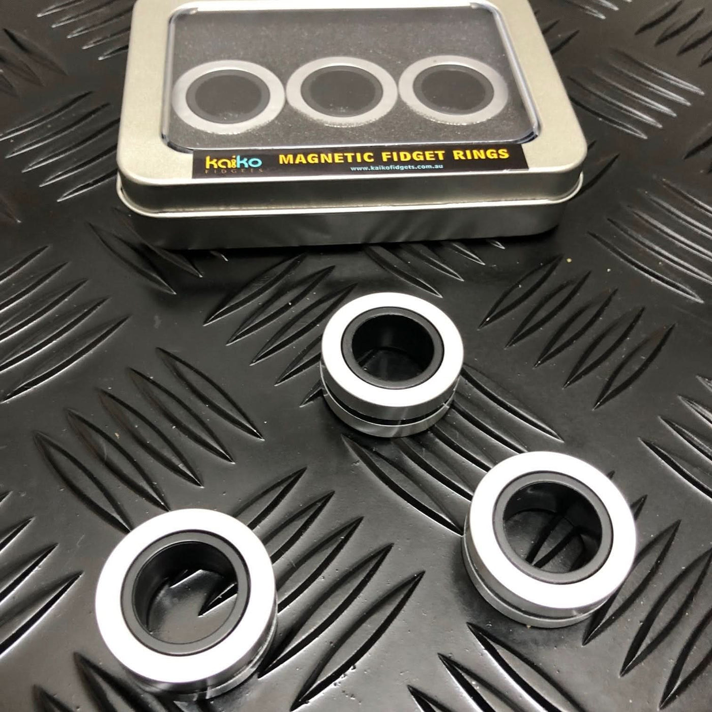 Original Magnetic Fidget Rings - Sliver Colour Plastic — Kaiko Fidgets ...