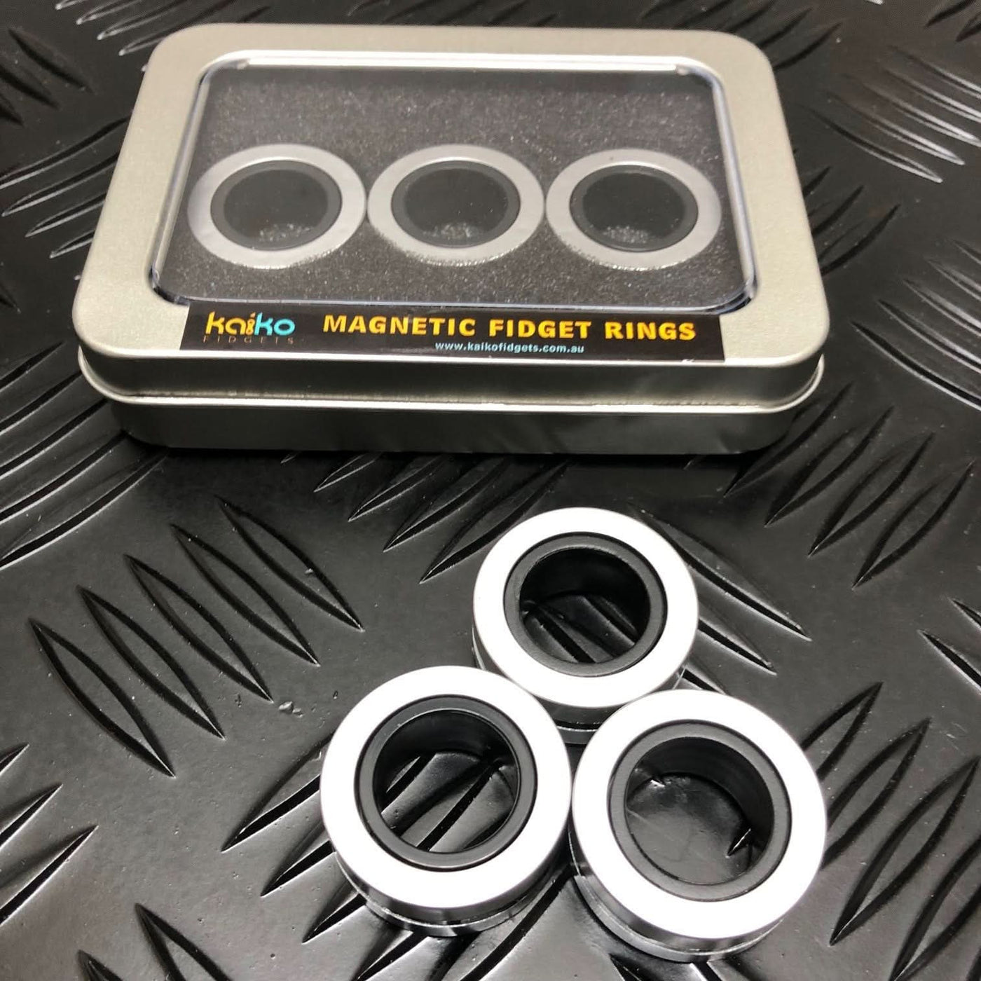Original Magnetic Fidget Rings - Sliver Colour Plastic — Kaiko Fidgets ...